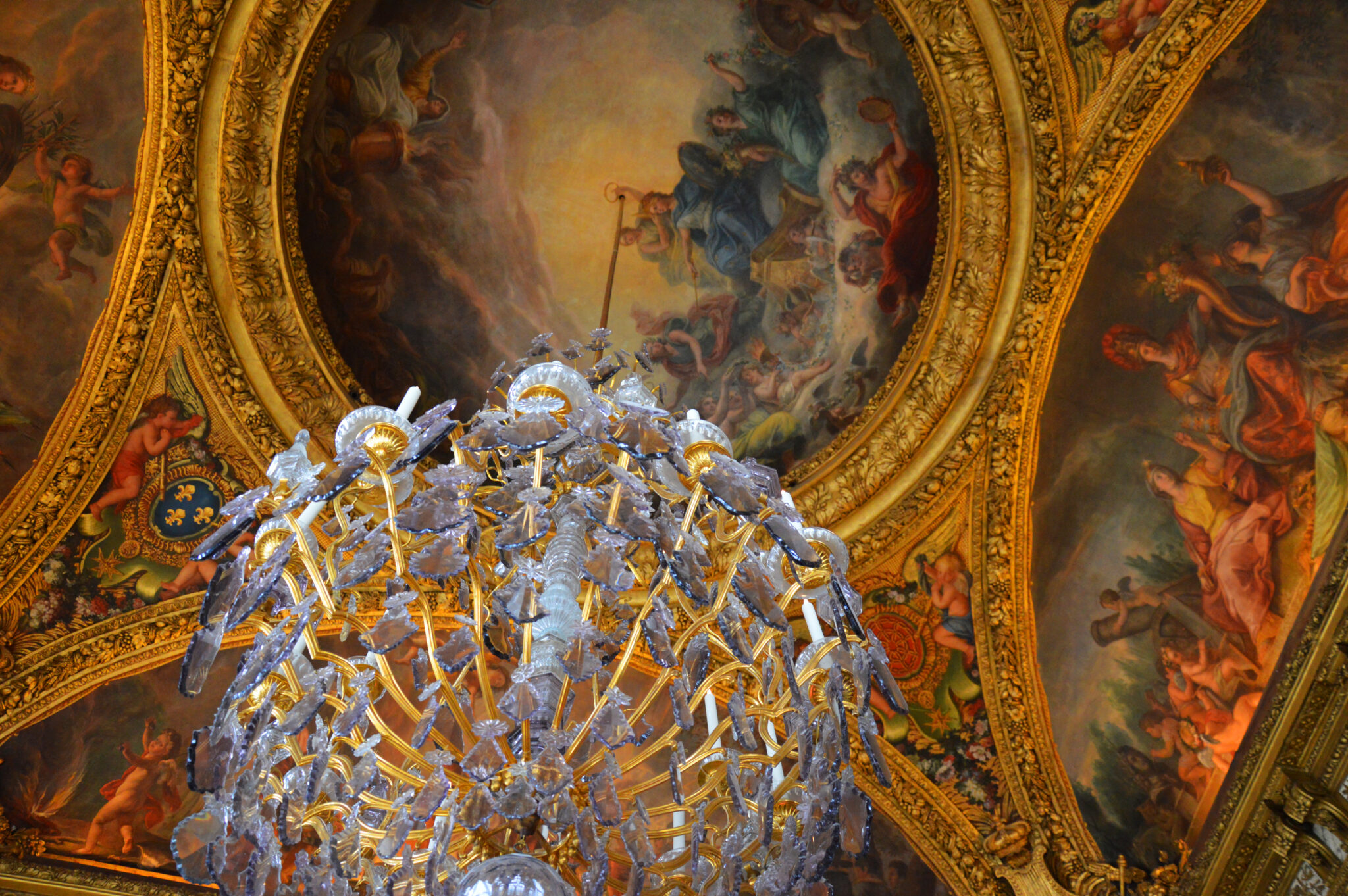 The Hall of Mirrors: History, Chandeliers & Floor Lamps | Light Ideas